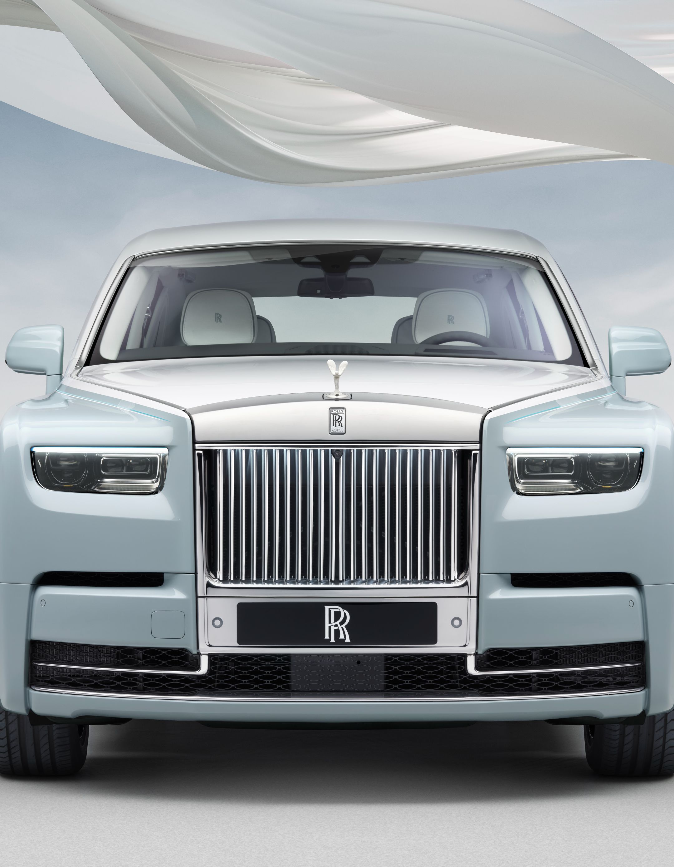 Rolls-Royce Motor Cars reveals the Phantom Scintilla Private Collection ...