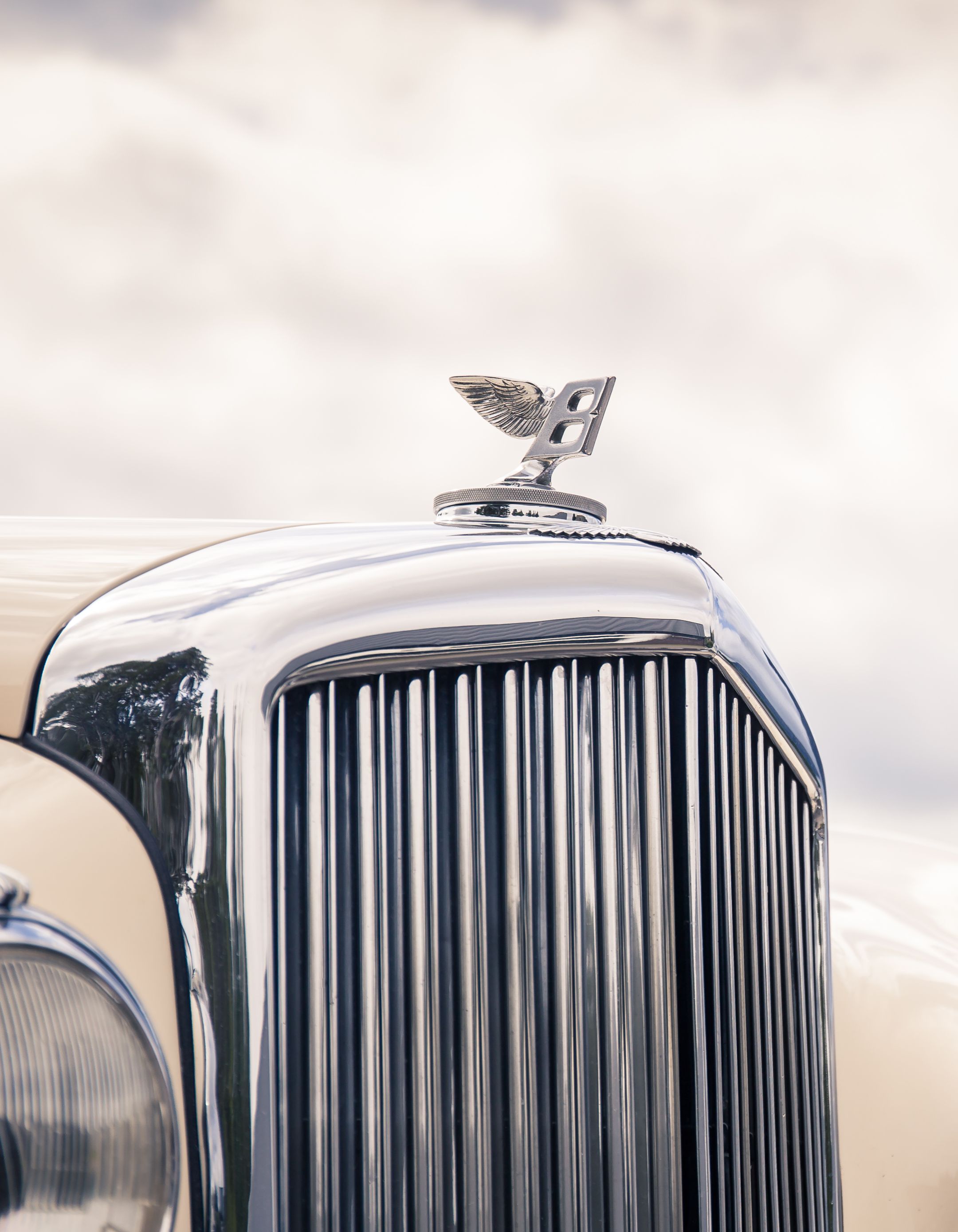 The Ultimate Grand Tourer - World in Beauty